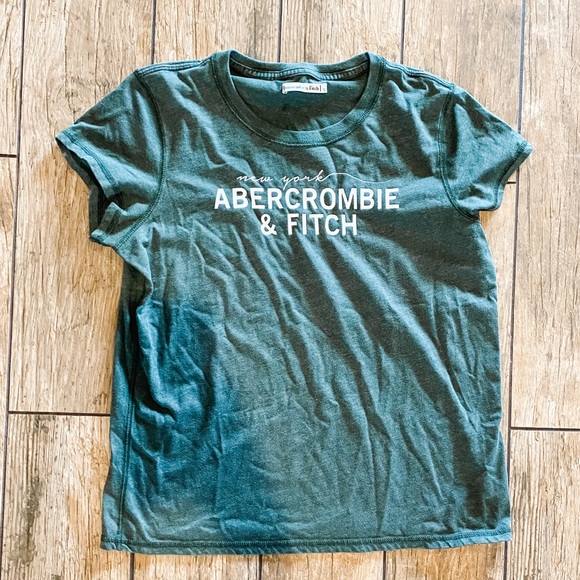 Abercrombie & Fitch | Tops | Green Abercrombie Fitch Tshirt | Poshmark